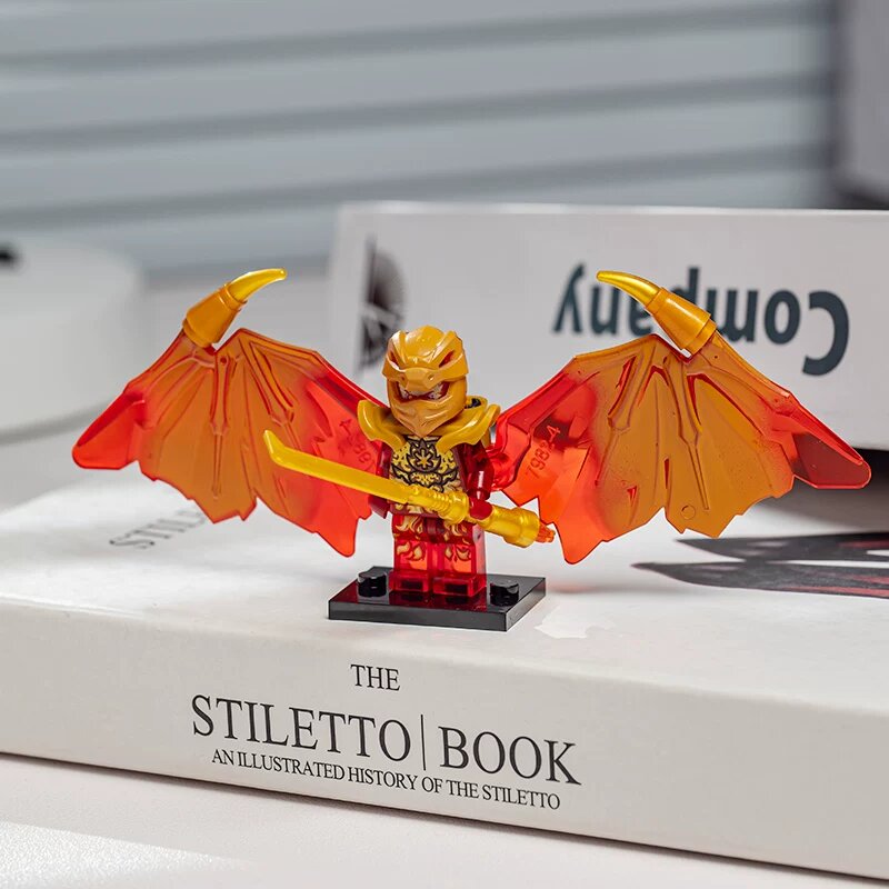 Красный дракон Кай с подставкой и оружием для серии LEGO Ninjago детский конструктор