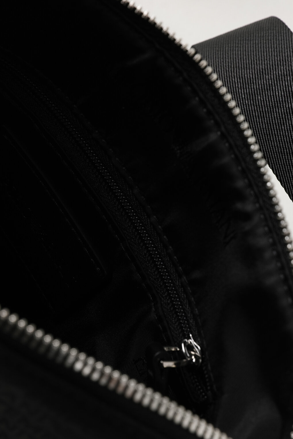 Сумка EMPORIO ARMANI, черный — фото 1