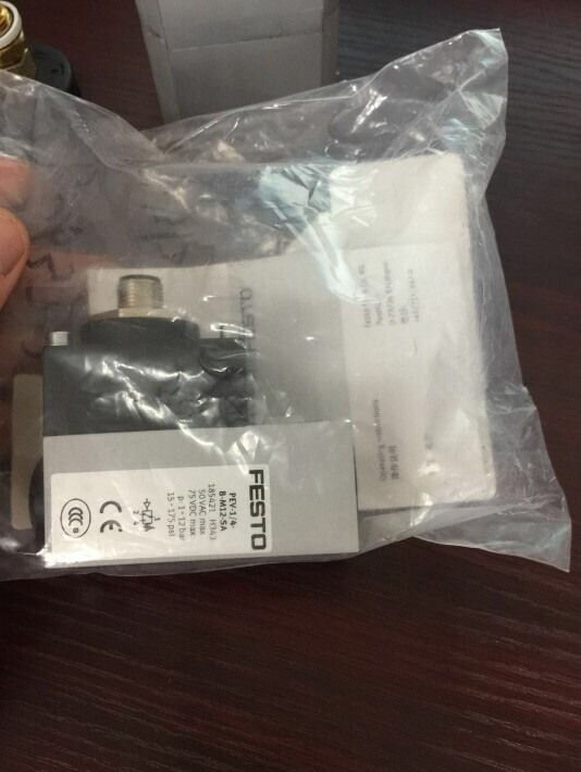 Модуль Festo PEV-1/4-B-M12-SA 185421 Pressure Switch -