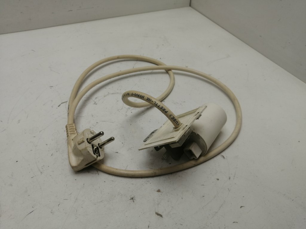 WMD75105BL кт98 Сетевой фильтр для стиральной машины Beko EN 609392 б/у