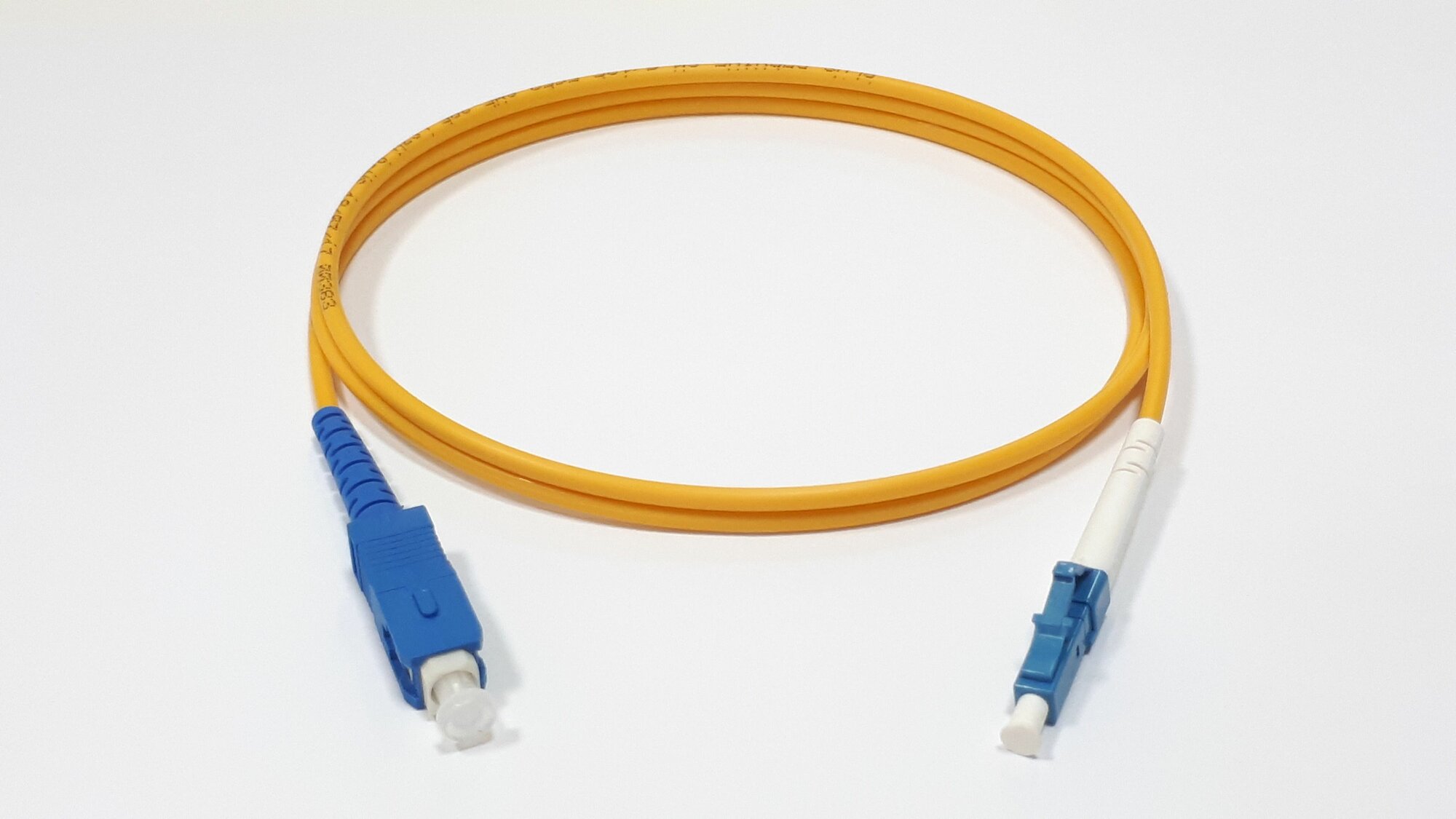 Шнур оптический (патч-корд) simplex LC/UPC - SC/UPC 9/125 30m 3,0mm G.652 LSZH Yellow