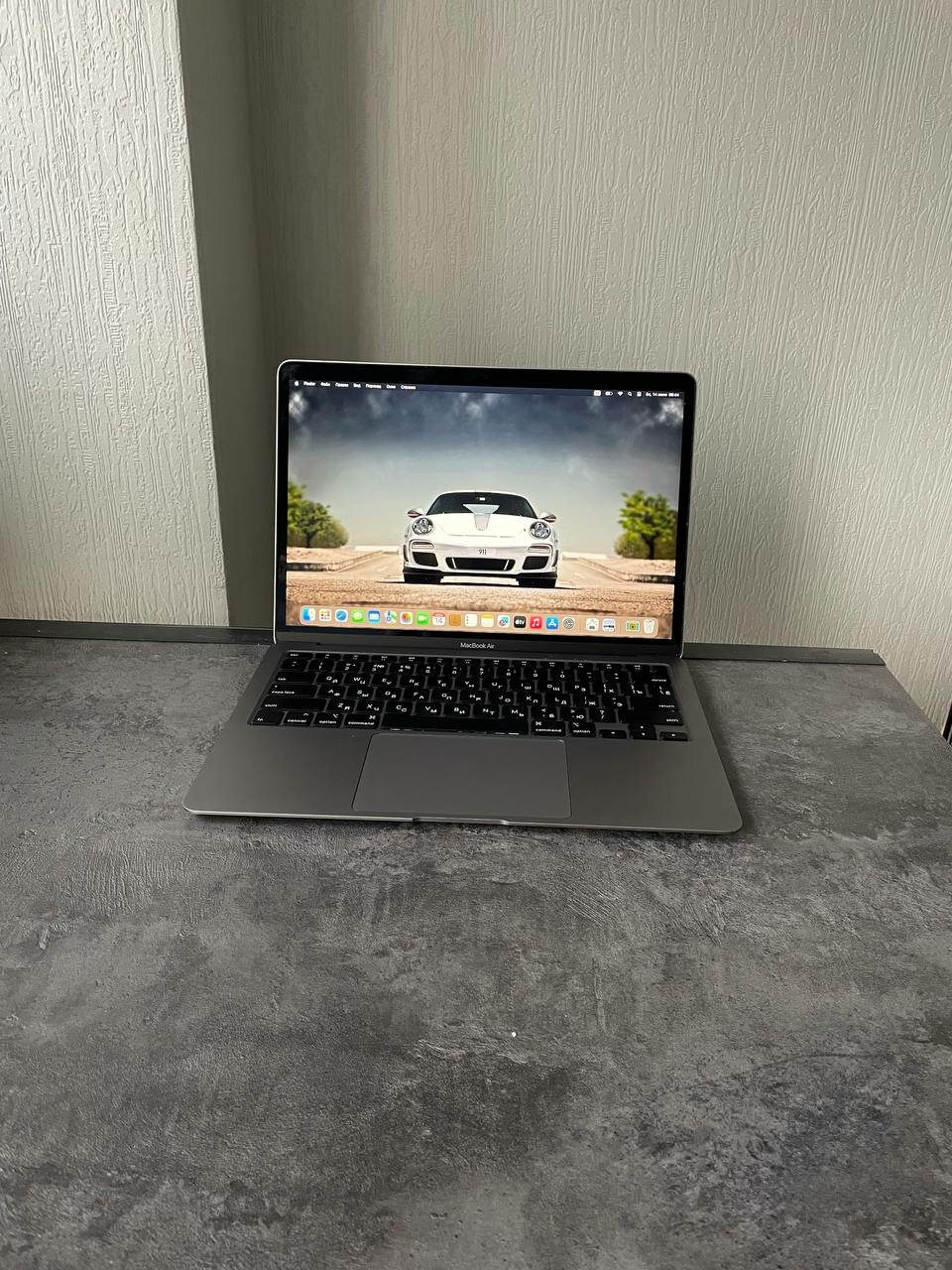 13.3" Ноутбук Apple MacBook Air 13 2020, Intel Core i5 1.1 ГГц, RAM 8ГБ, SSD 256 ГБ, Intel Iris Plus Graphics, macOS