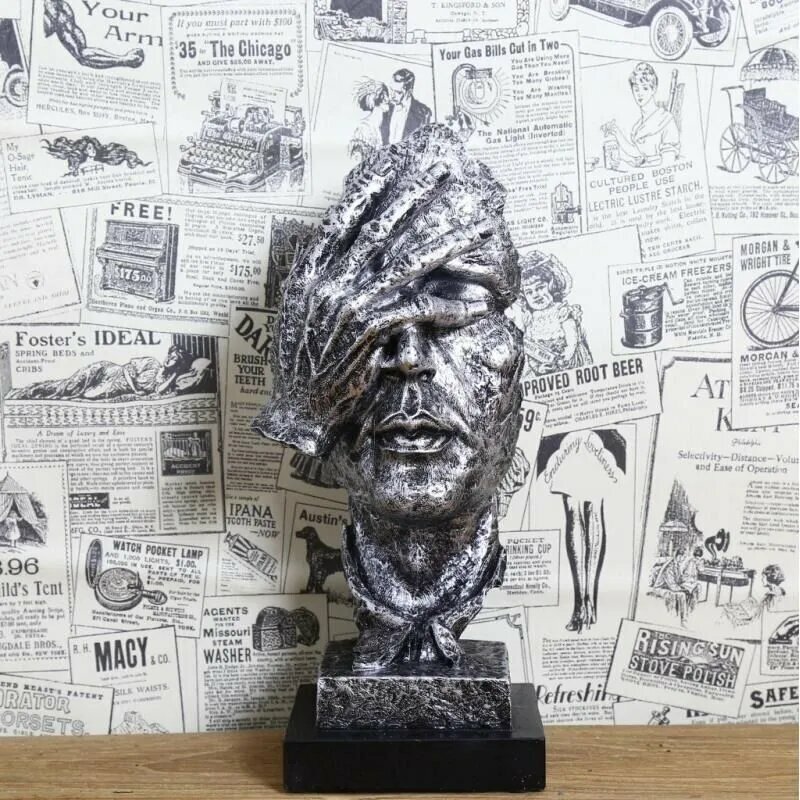 Сувенирная Серебряный, высота 34 см, длина 13 см