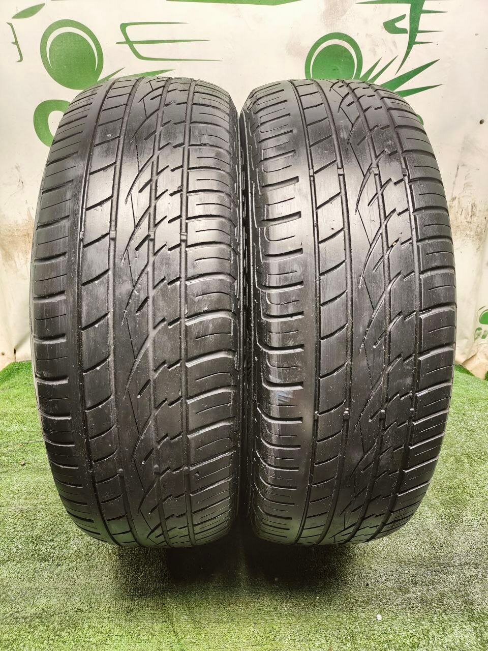 Комплект (2 шт) летних БУ шин Continental CrossContact UHP 235/65 R17 38% износ SGE815040
