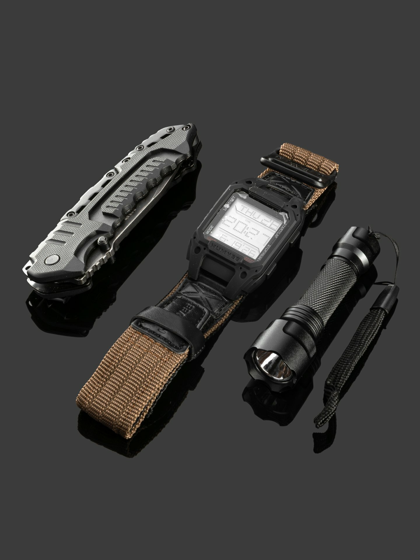 Подарочный набор Humvee Recon Mission Ready HMVRCNRM1 в кейсе: фонарик, часы, нож