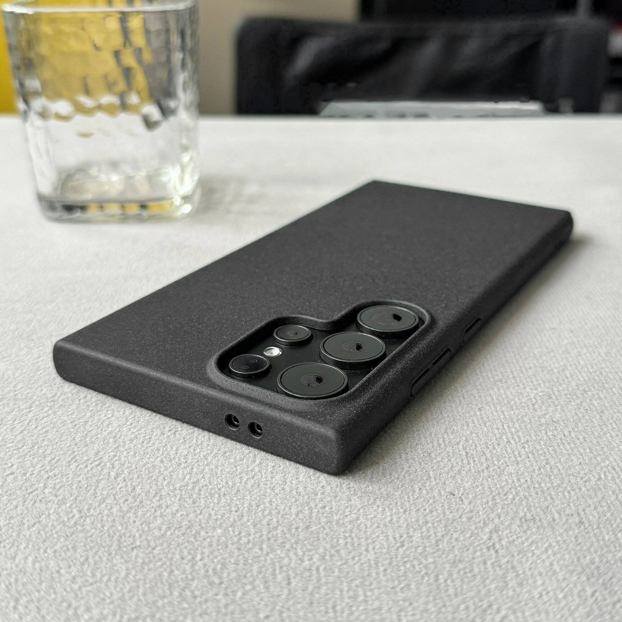 Матовый чехол Black для Samsung Galaxy S25 FE