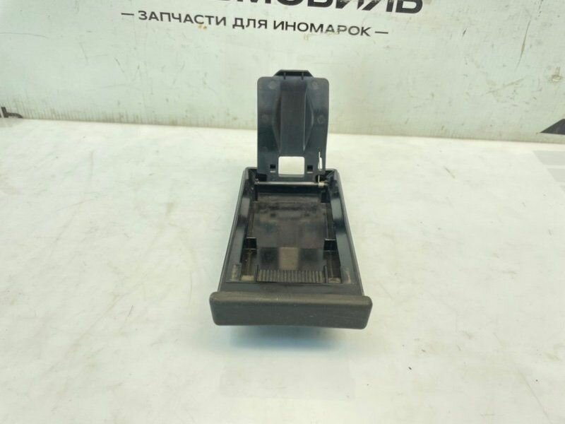 Пепельница Nissan Almera Classic 2011 6881095F0A B10 QG16DE (с пробегом)