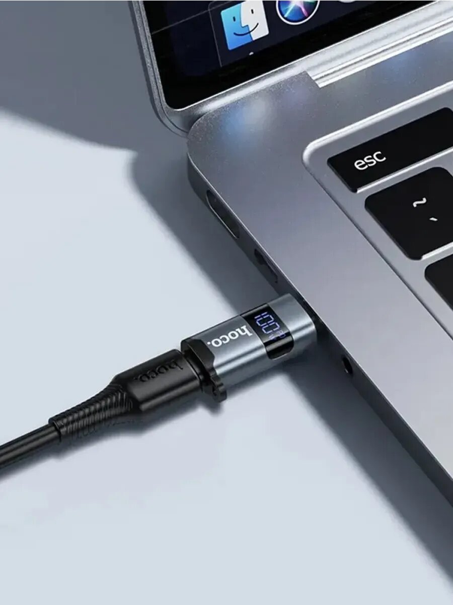 Ультракомпактный USB-C адаптер с дисплеем 100W