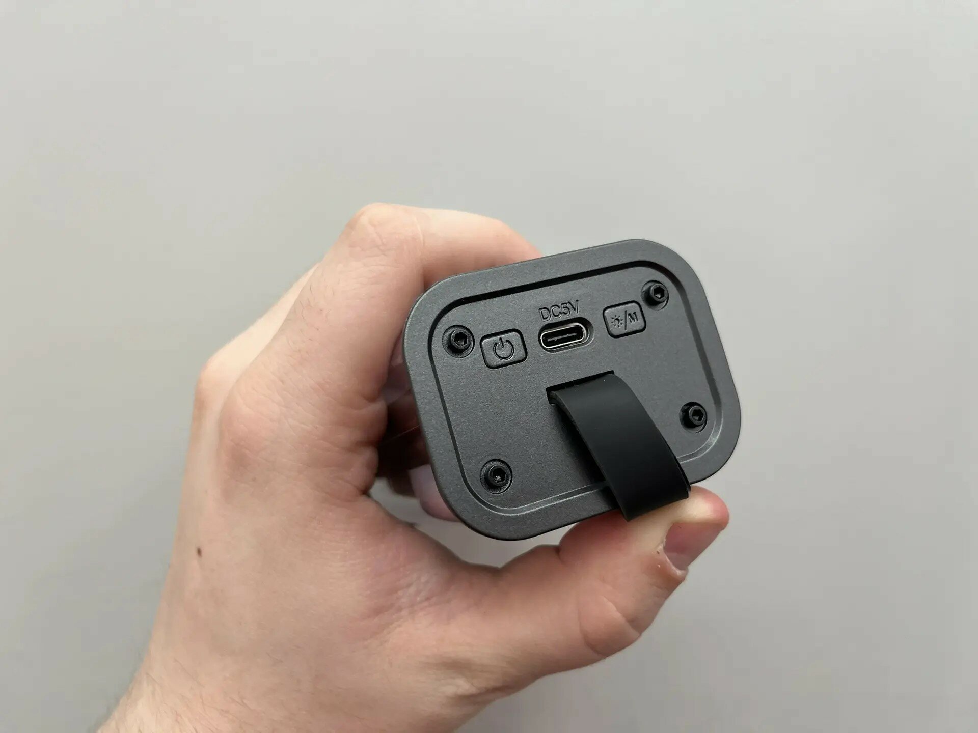 Колонка портативная TECNO MECHA BLUETOOTH SPEAKER
