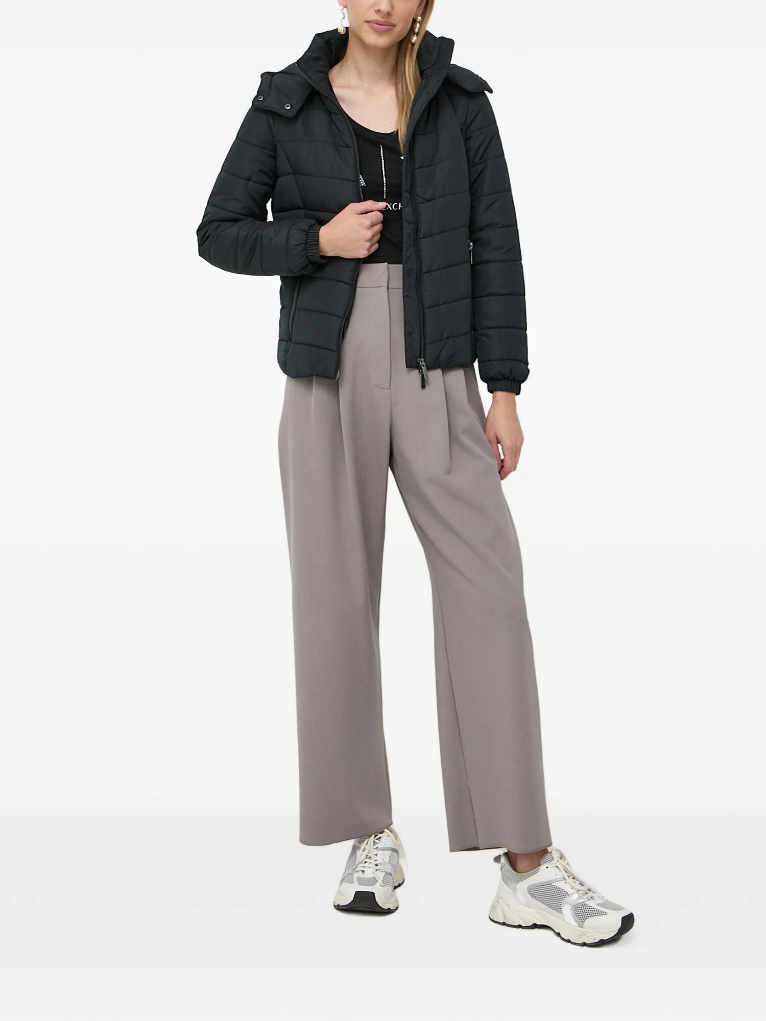 Футболка Armani Exchange, размер 42 — фото 1