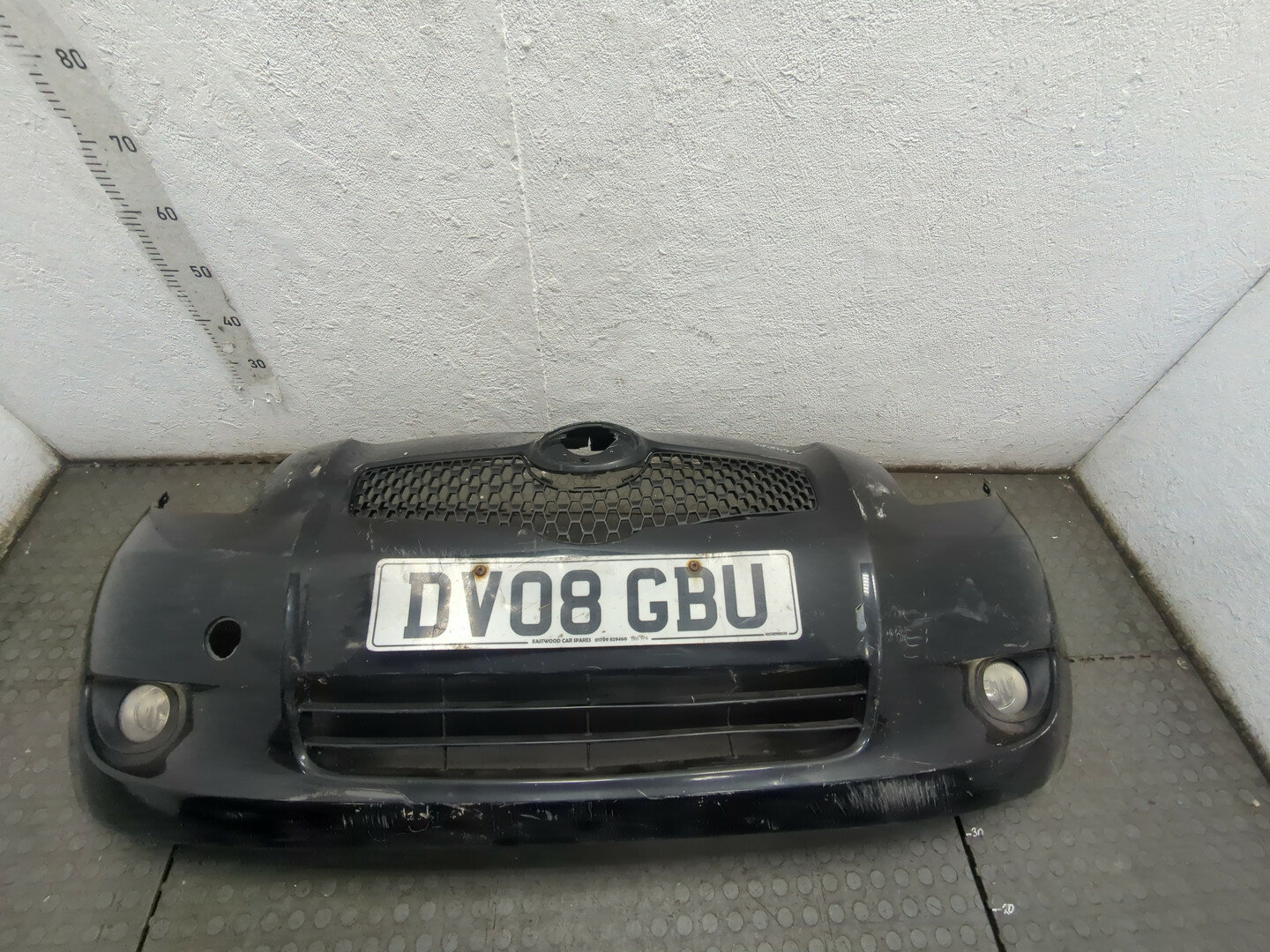 Бампер передний Toyota Yaris Б/У