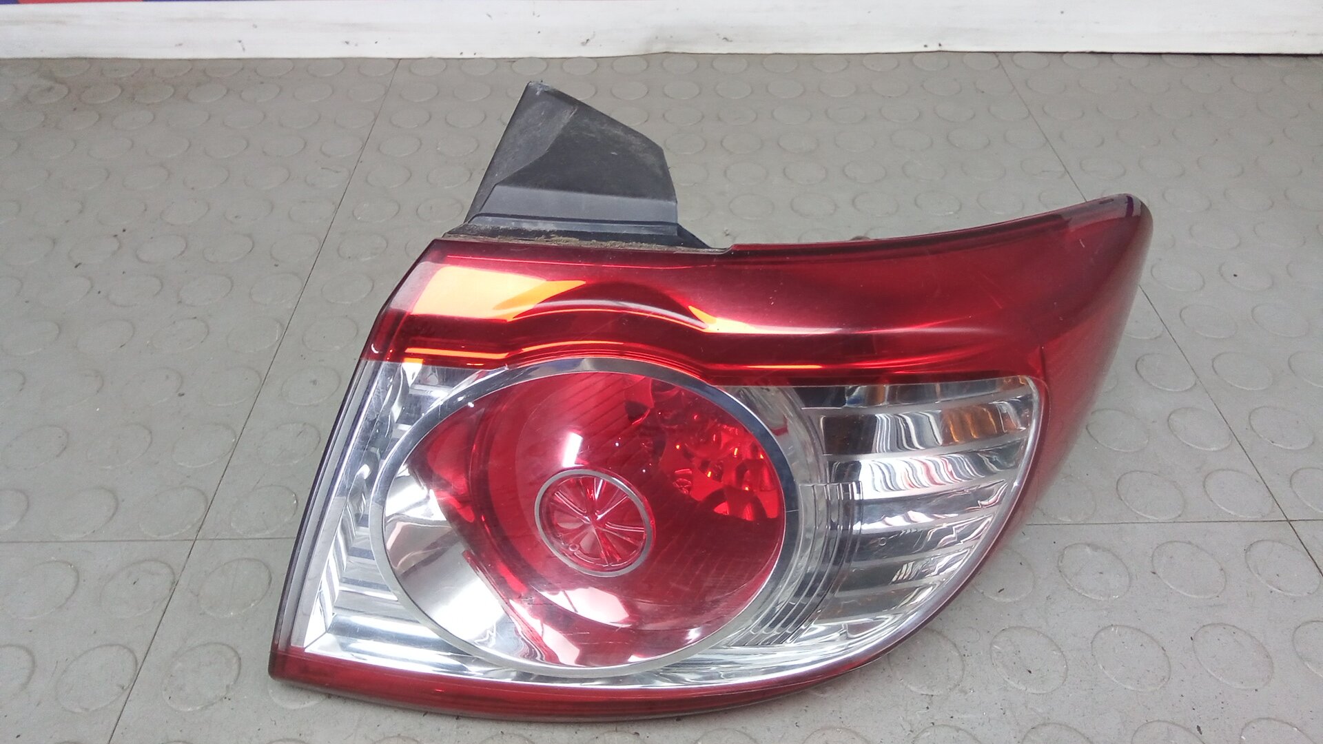 Фонарь задний правый HYUNDAI SANTA FE 2, Номер 924022B520