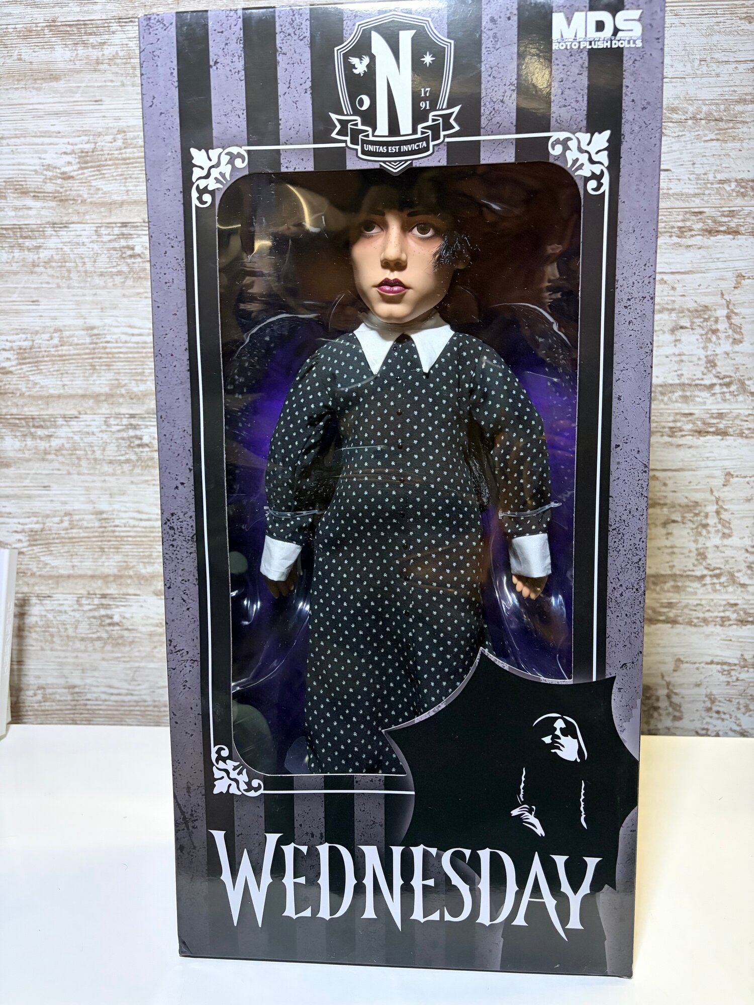 Фигурка Wednesday MDS Roto Plush Dolls, 45 см от Mezco Toyz , Уэнздей