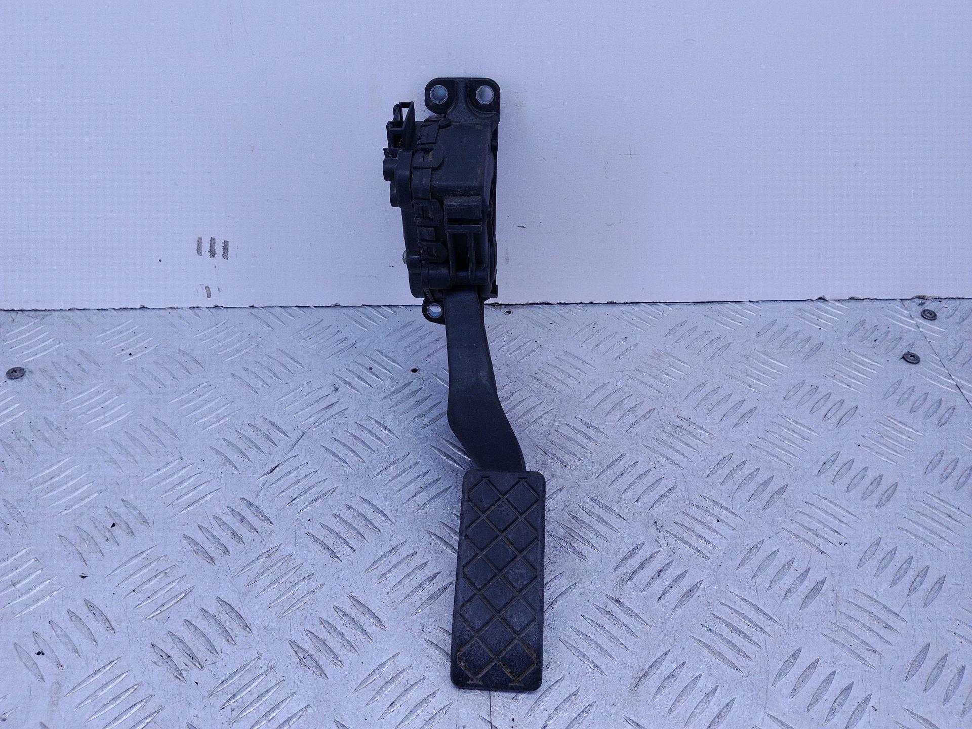 Педаль газа Volkswagen Multivan T5 (2003 - 2009) 7H1721503F