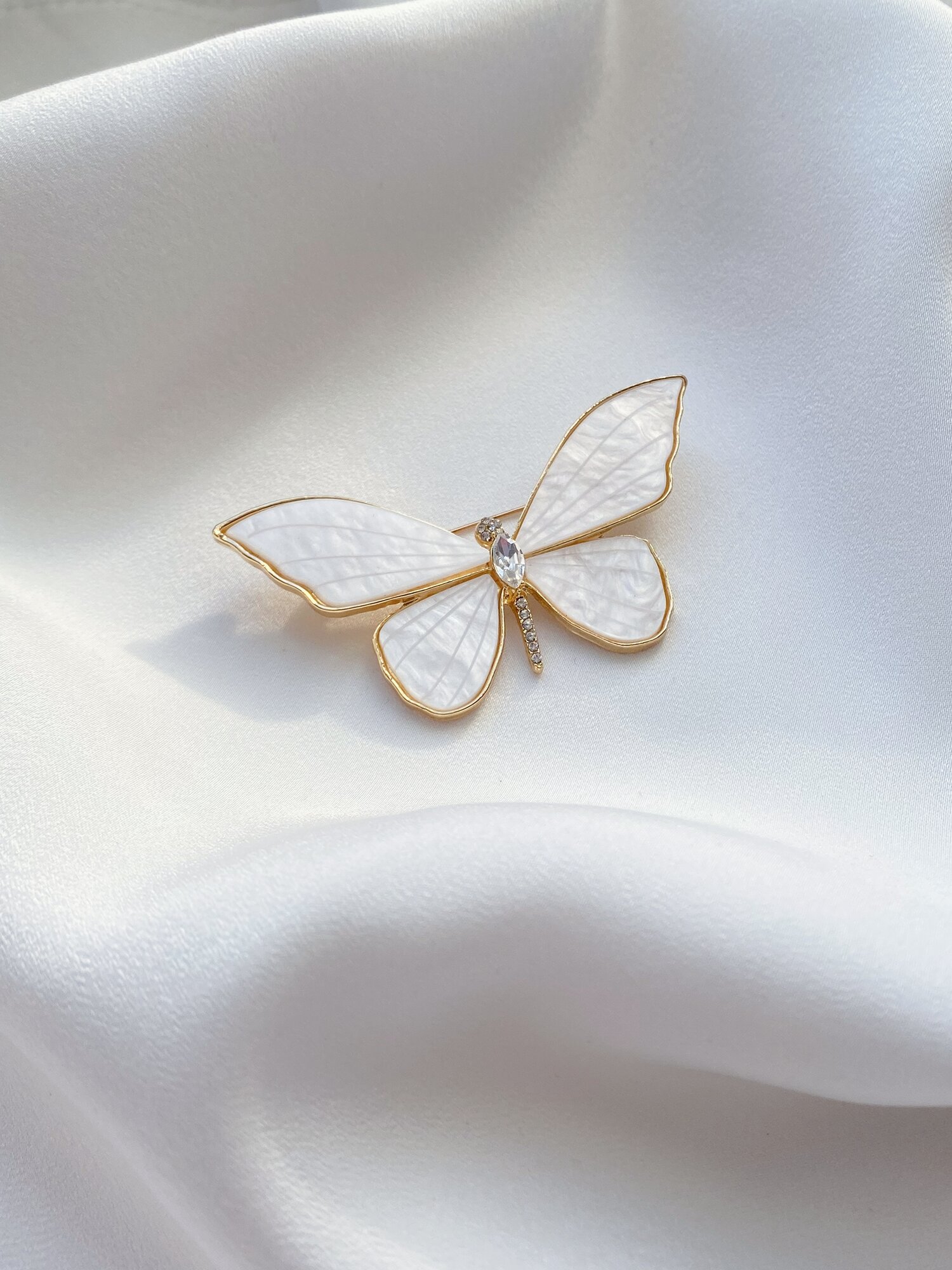 Брошь, стразы