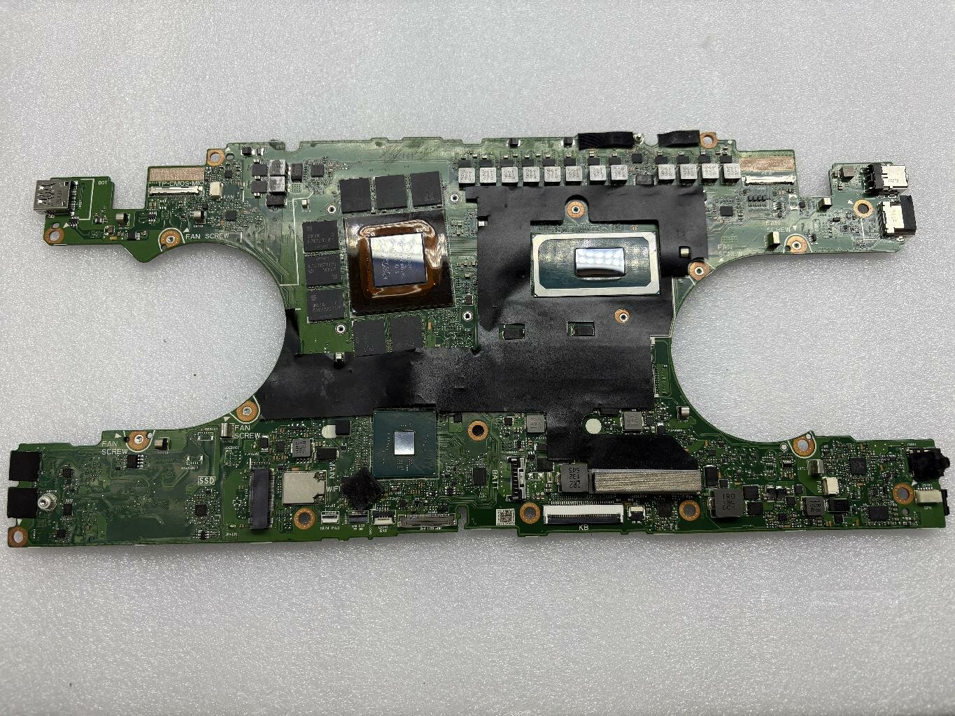 Материнская плата ASUS UX582HS донор процессора, видеочипа или под восстановление