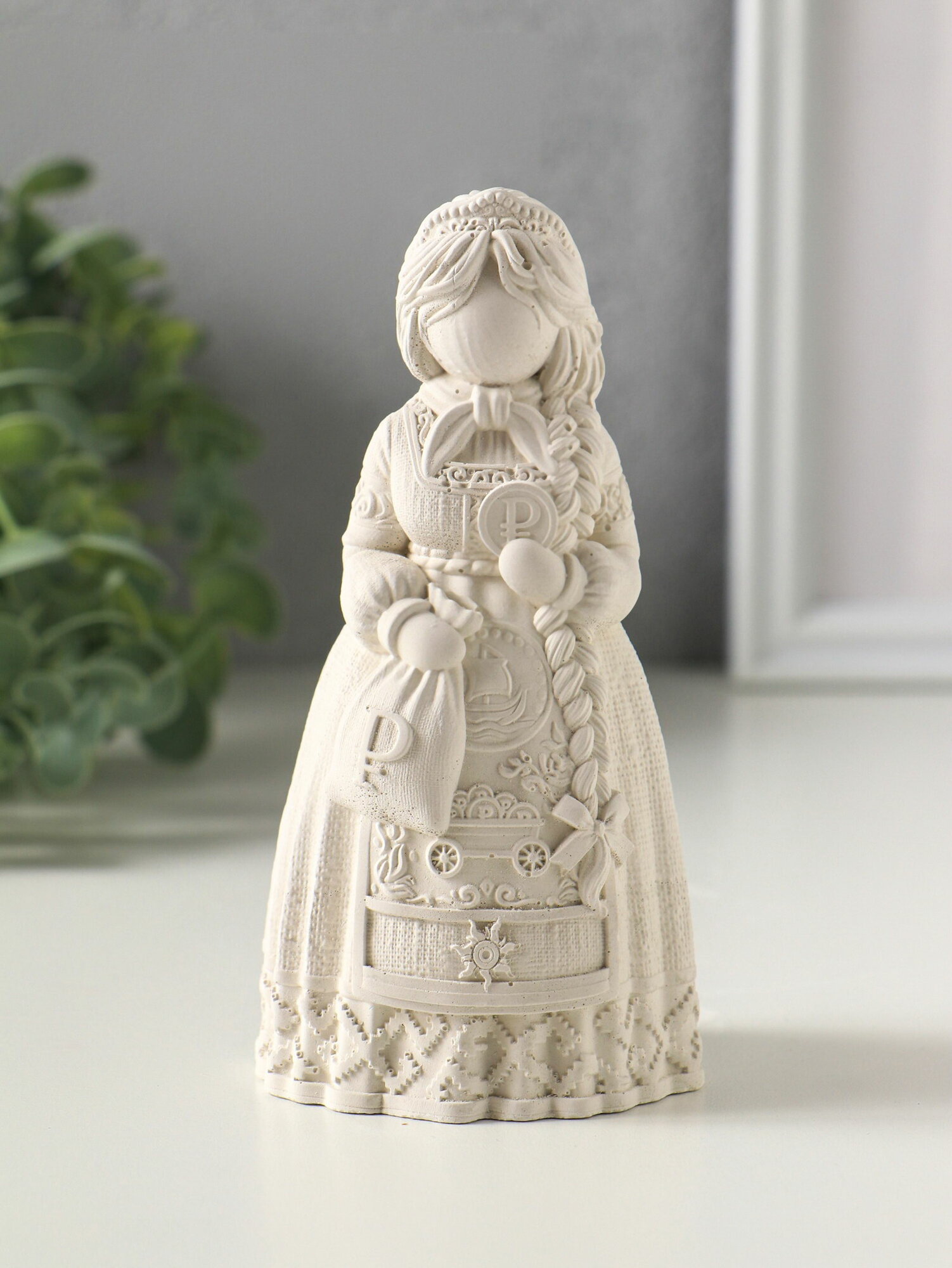 Фигурка гипс "Берегиня Торговая", 13x7 см, имя бога: берегиня