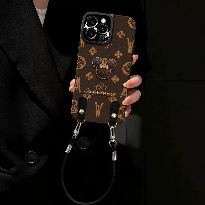 Чехол для Huawei Mate 50 Pro с дизайном Микки-Мауса на английском, коричневый мокко, с ремешком