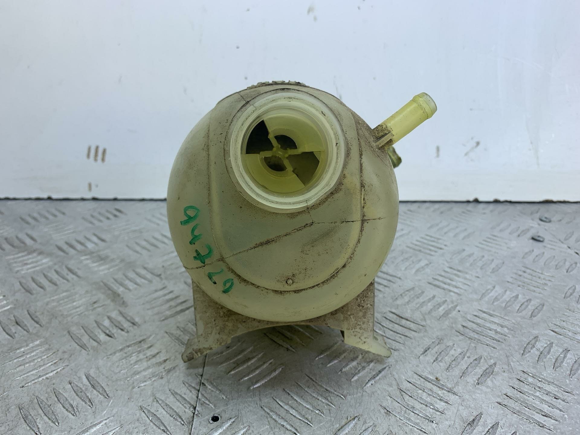 Бачок расширительный Renault Megane рест. (1999 - 2003) 7700839184E