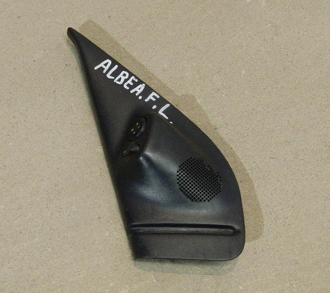 Крышка зеркала левая Fiat Albea