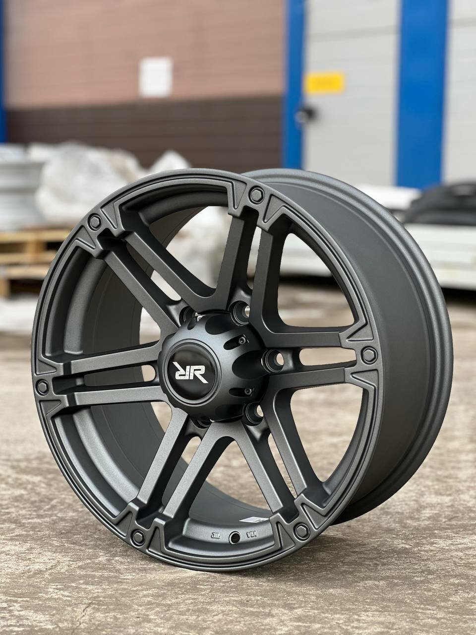 Диски автомобильные RR CSS8506 17*8,0 6*139,7 ET25 110,5 MK/M