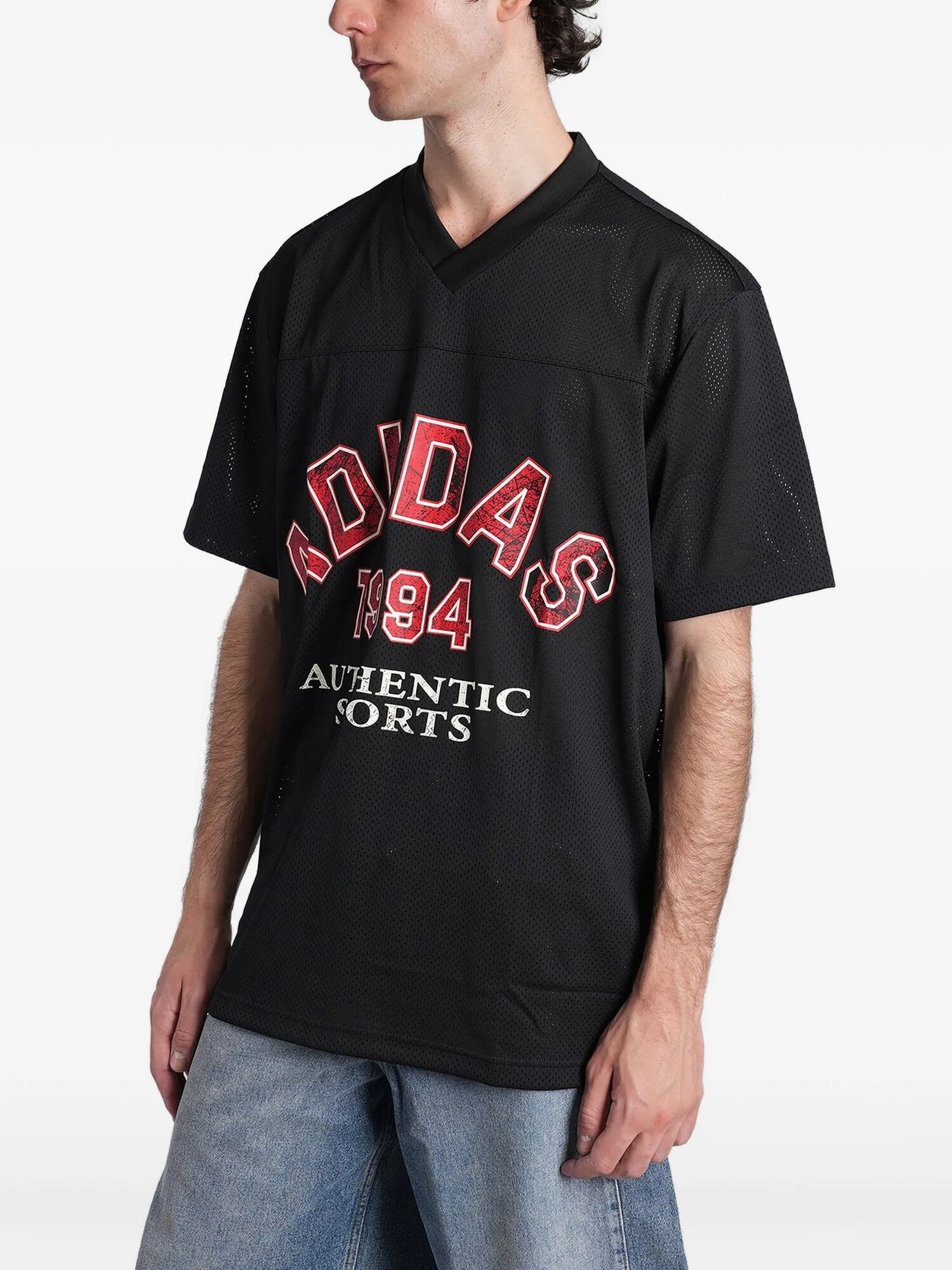 Футболка adidas, размер 50 GER — фото 1