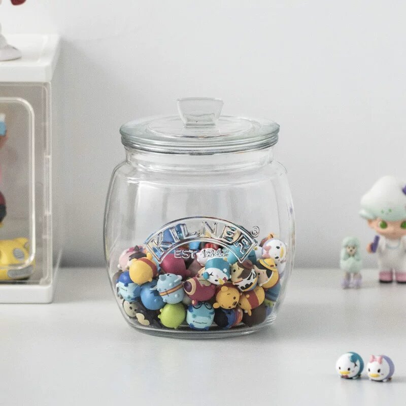 Прозрачная стеклянная банка Kilner 850 мл с герметичной крышкой (фигурки не в комплекте)