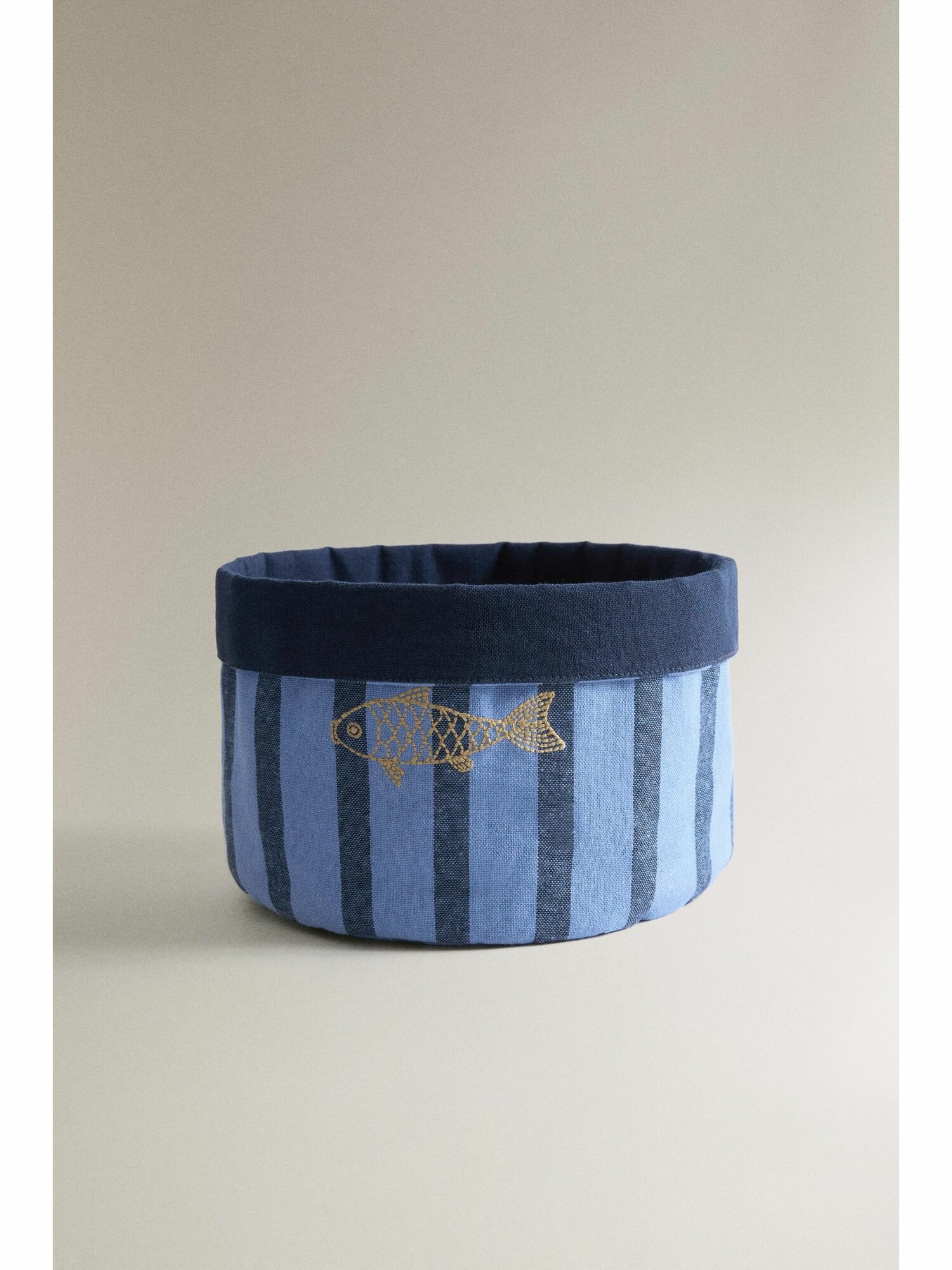 Термонаклейка Zara STRIPED FABRIC BREAD BASKET