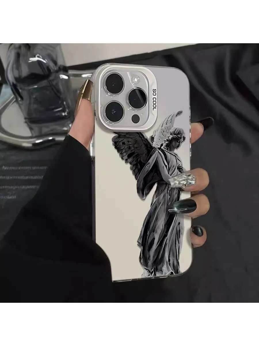 Чехол на IPHONE 15 PRO белый Черно-белая статуя ангела