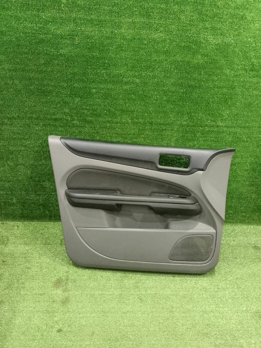 Обшивка двери передняя левая Ford Focus II Б/У с пробегом