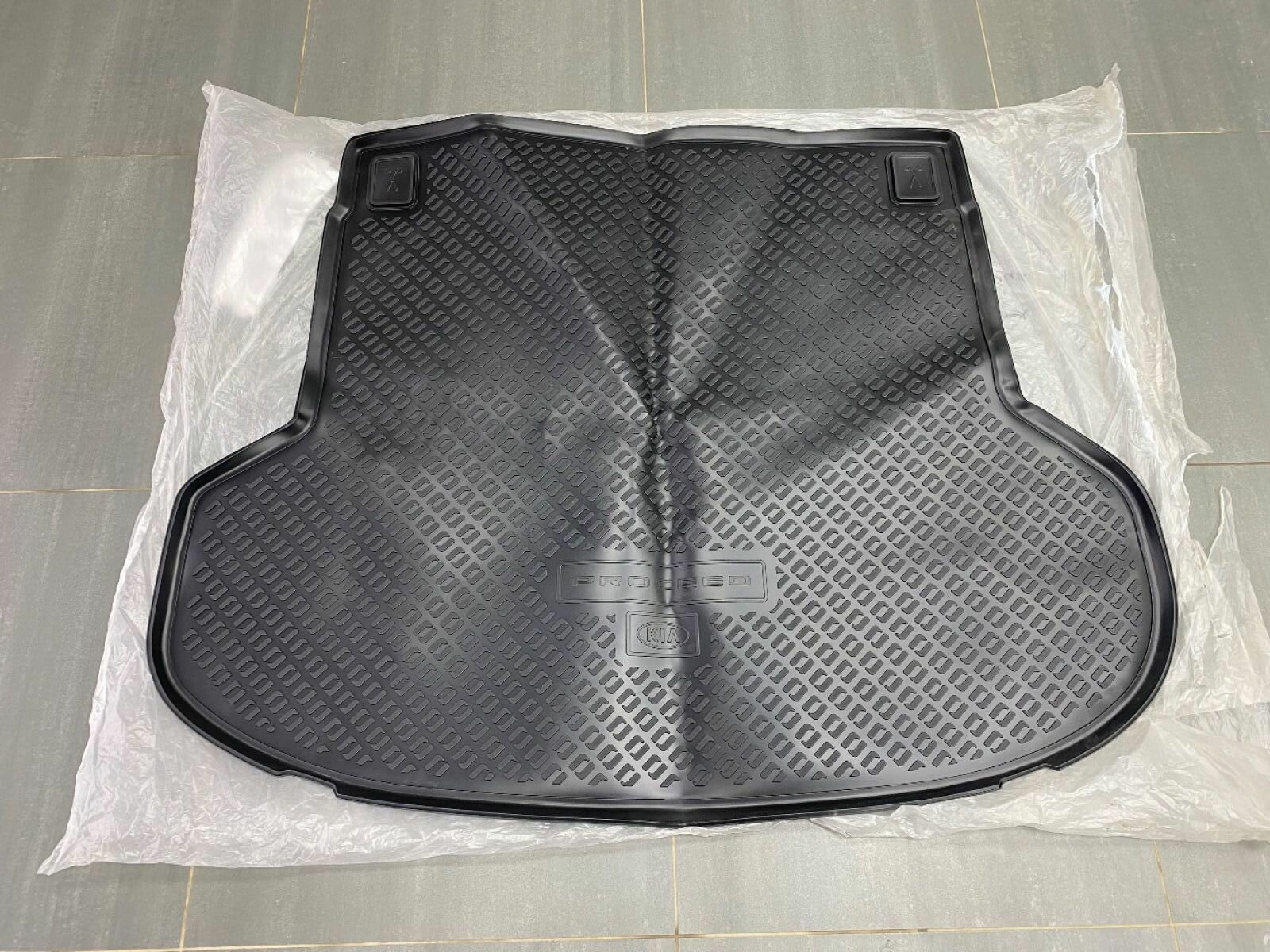 Коврик багажника Kia ProCeed CD новый оригинал