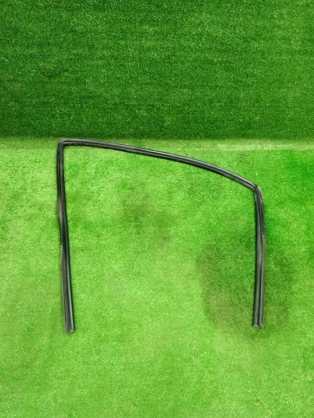 Уплотнитель стекла двери Kia Spectra I Б/У с пробегом