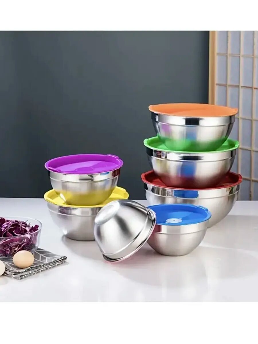 Кухонный набор салатников с крышками