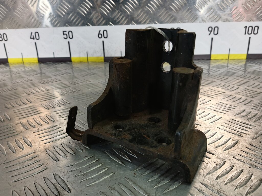 Кронштейн КПП Б/У для Kia PICANTO I (2004—2007) 4312202502