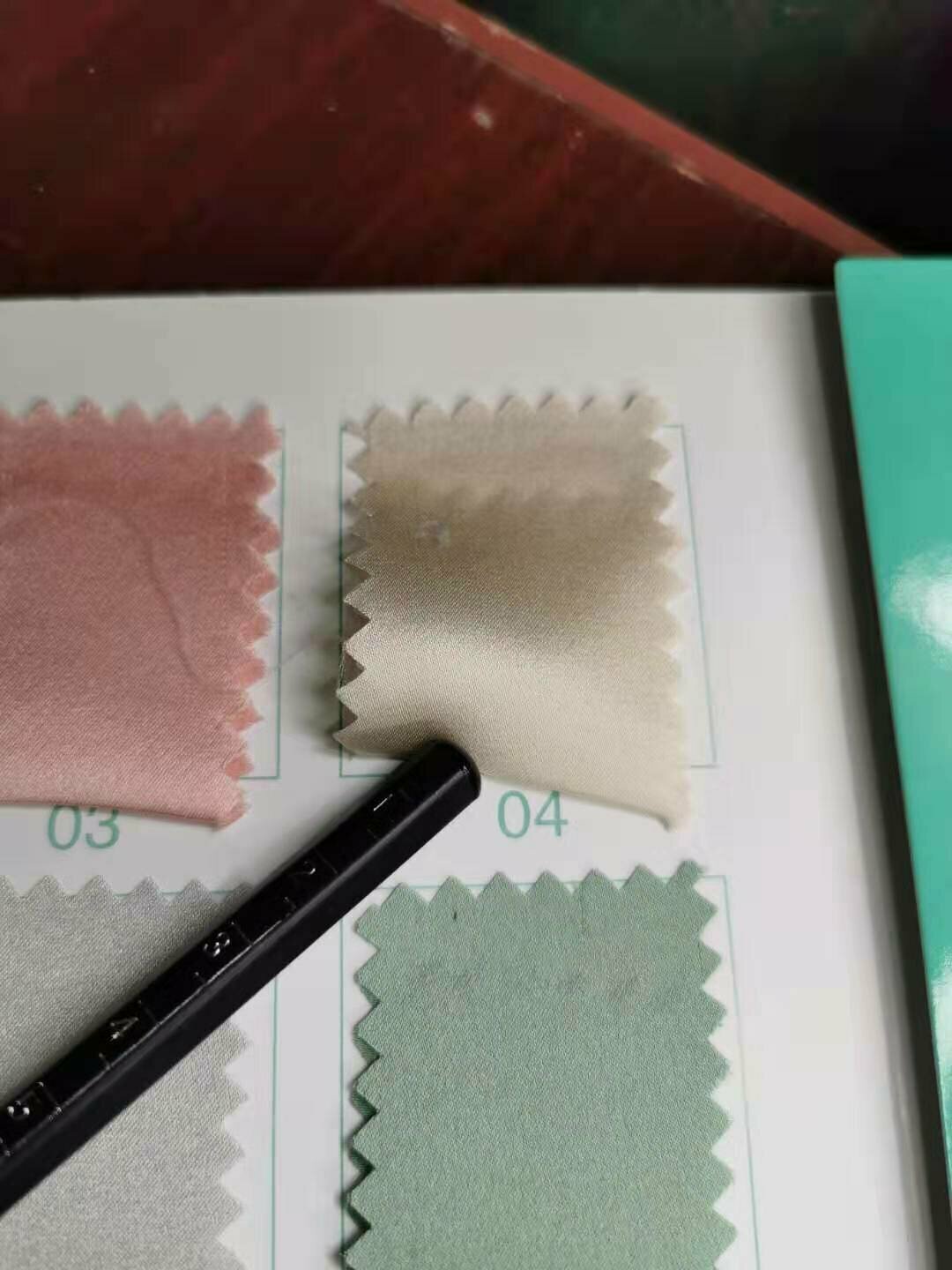 Простой креп-сатин 16/19 монме, ширина 114 см, 100% шелк тутового дерева, полный шелковый материал для оптовой одежды