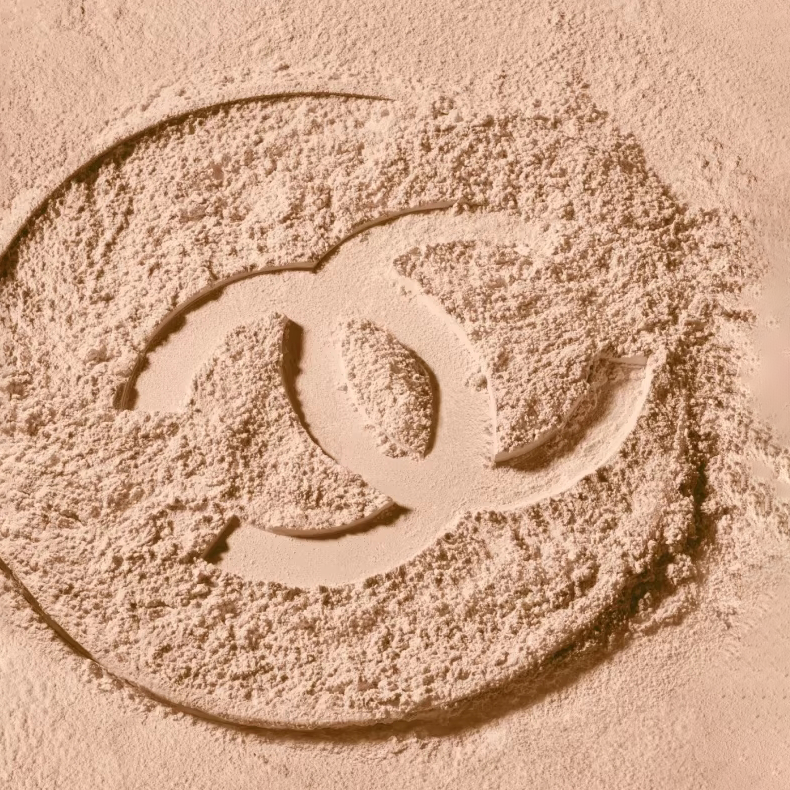 Пудра рассыпчатая женская CHANEL 2256889, бежевый, с медовым оттенком, #30 MEDIUM