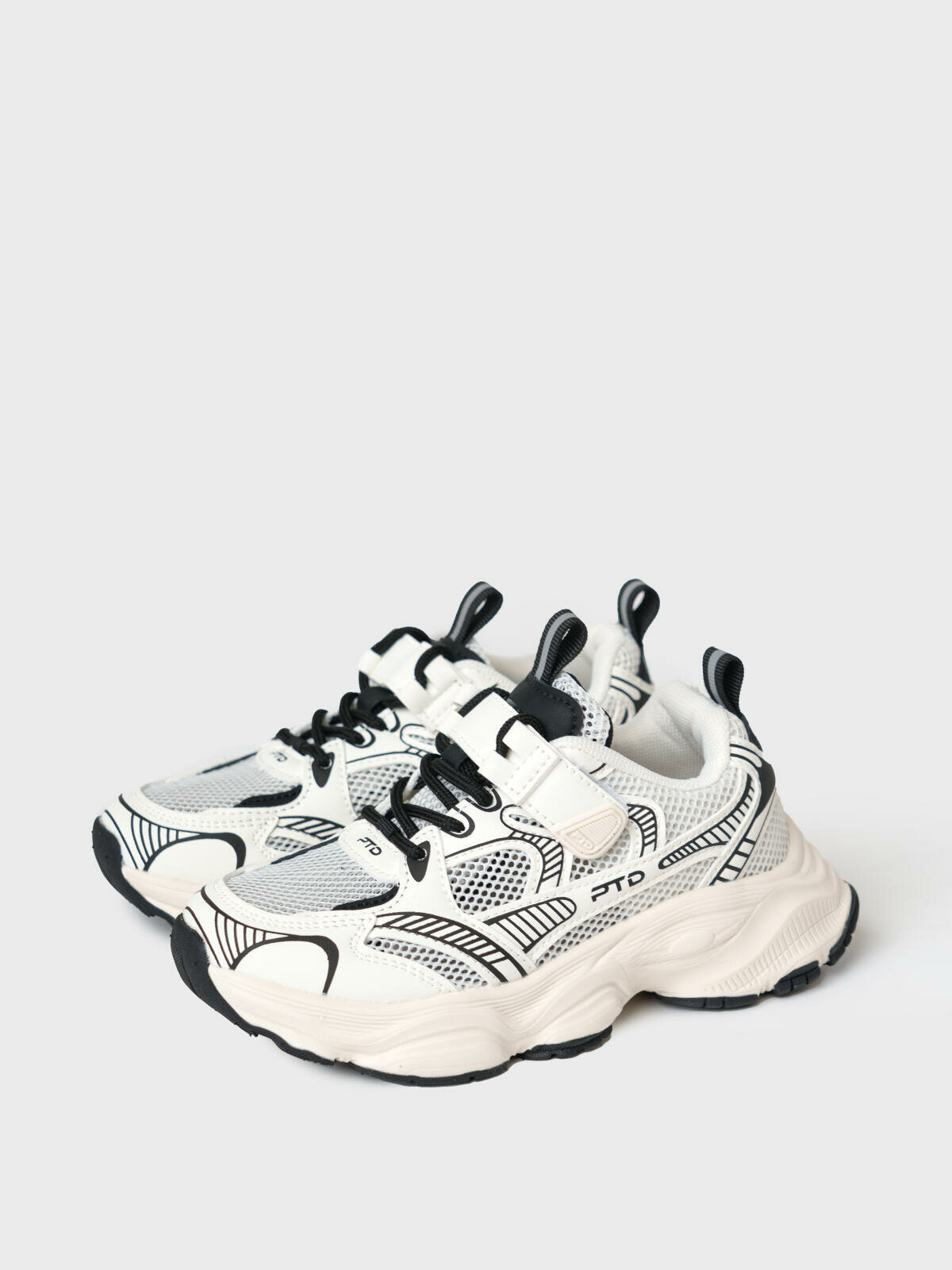 Кроссовки playToday