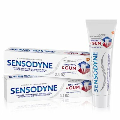 Sensodyne Sensitivity Gum Отбеливающая зубная паста для чувствительных зубов и защиты десен, 2 тюбика по 100г