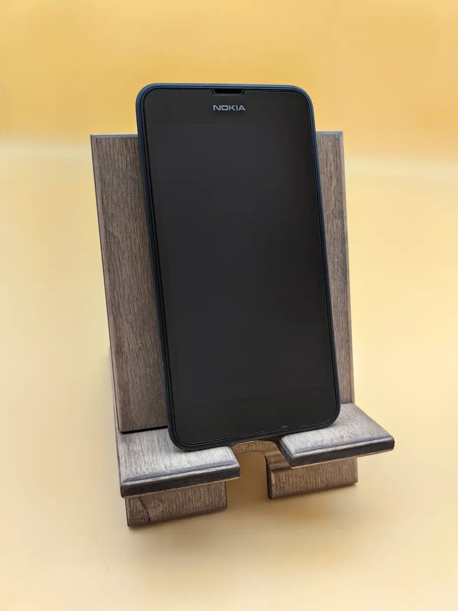 Мобильный телефон Nokia Lumia 630