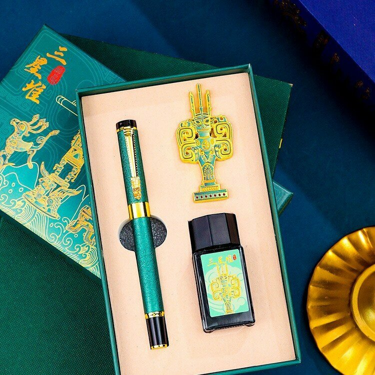 Культурные и креативные подарки Саньсиндуя, награды для студентов, подарки на день рождения, сувениры из туристических музеев, памятные вещи из сувенирных магазинов.