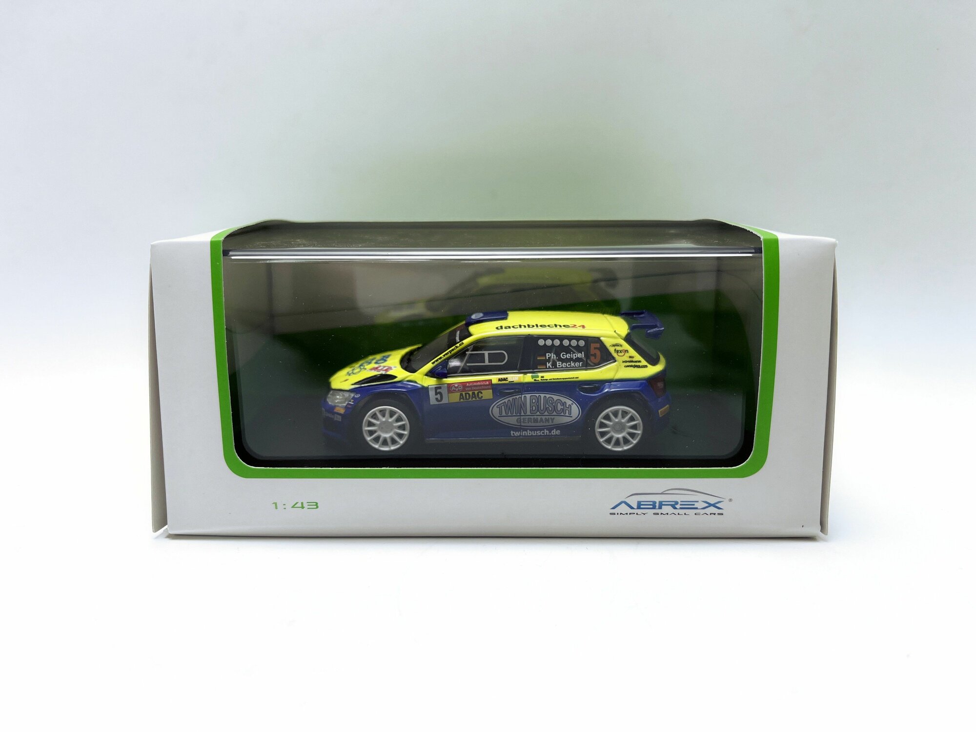 ABREX Машина в масштабе 1:43 Skoda Fabia III R5 2015, литая модель