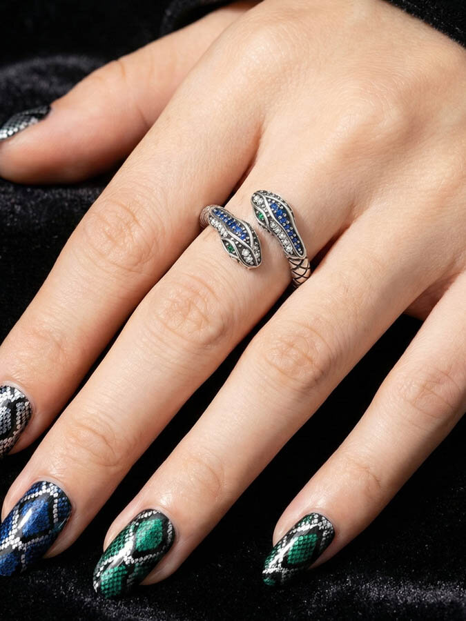 Кольцо, фианит