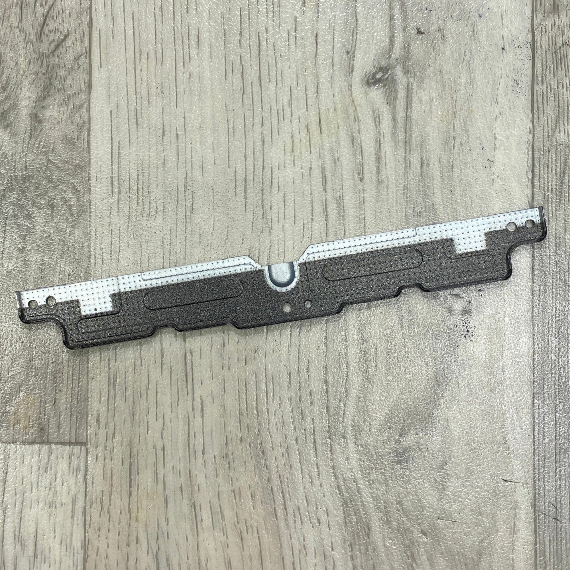 Прижимная пластина MSI Modern 15 F13MG