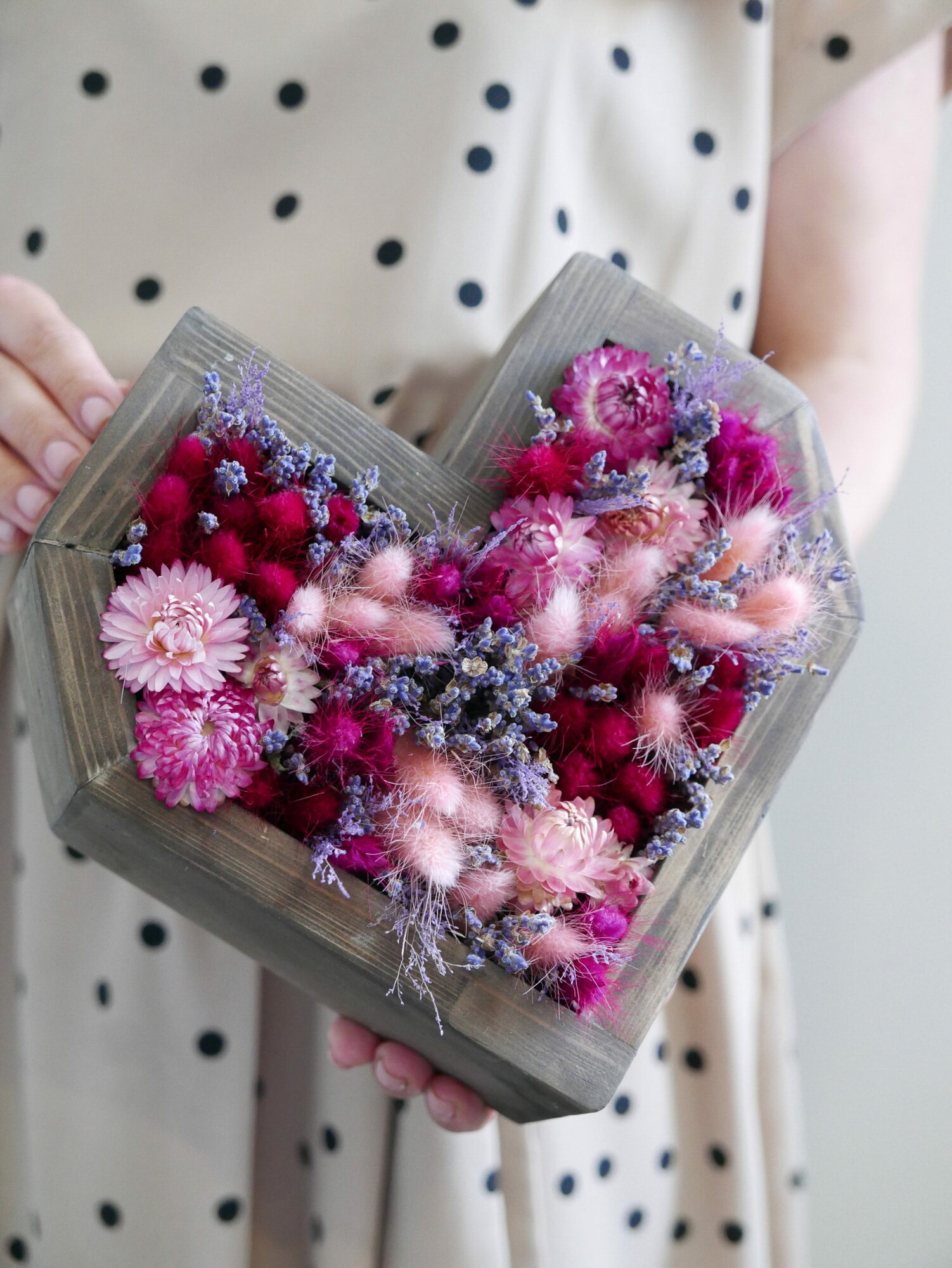 Букет клумба. москва "Темное сердечко", с сухоцветами, лаванда, упаковка