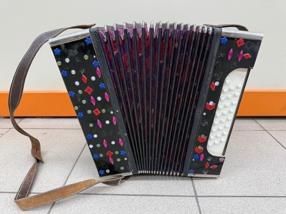 Игровой инструмент , духовный инструмент "Гармонь"- Тульская, уцененный товар, Б/У