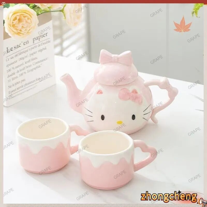 Чайный сервиз Hello Kitty: керамический чайник 0.8 л и 2 чашки для чаепития, розовый цвет, посуда для дома.