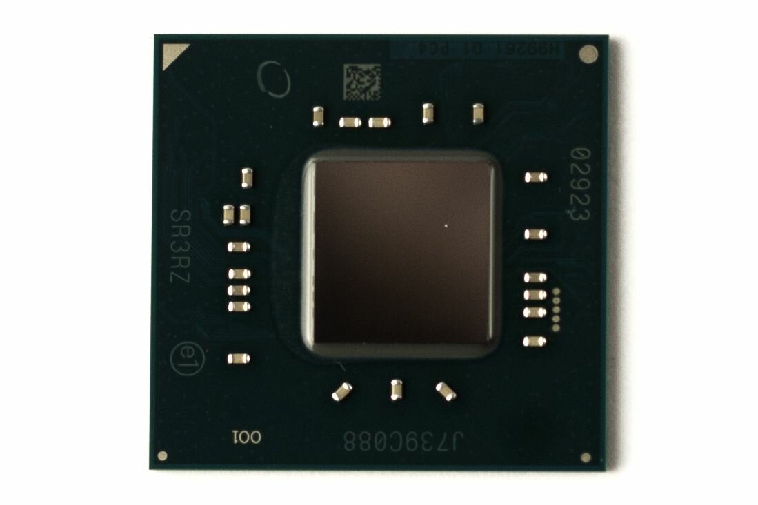 Процессор Intel Silver N5000 SR3RZ Reball