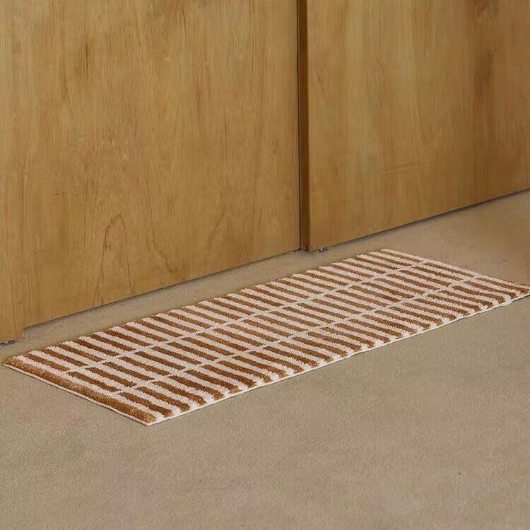 Прикроватный коврик в полоску и клетку в стиле , подходящий для дома, спальни или балкона.