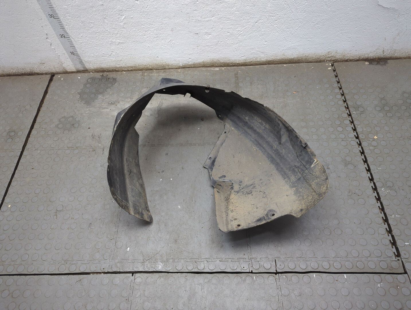 Защита арок (подкрылок) правая передняя Audi A6 (C5) Б/У