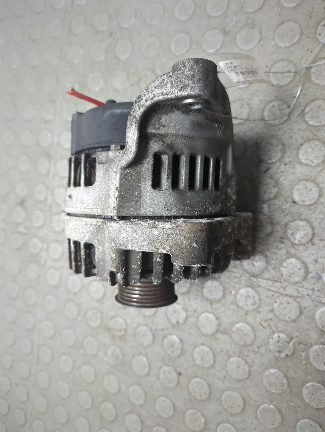 Генератор BMW 1 E87 Б/У